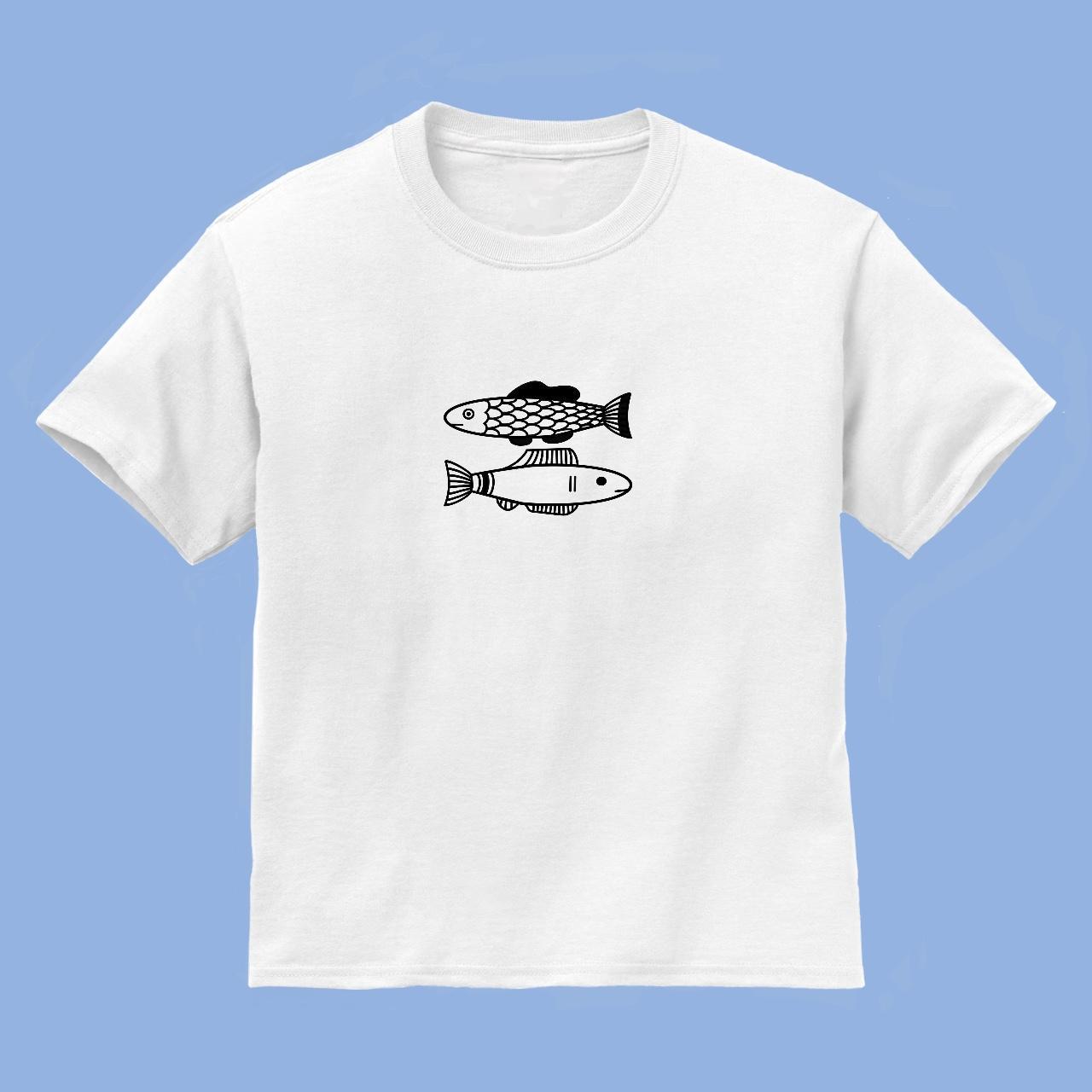 FISH PRINT GRAPHIC TEE White baby tee with the... - Depop