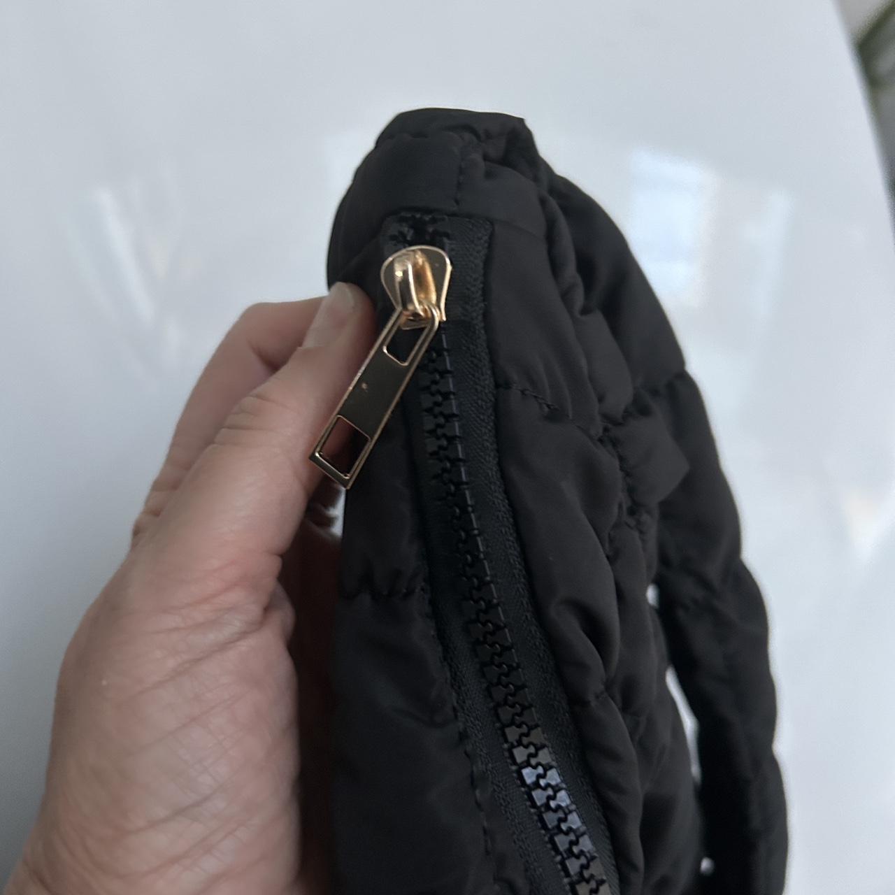 Very on trend quilted cloud bag. One main zip with 2... - Depop