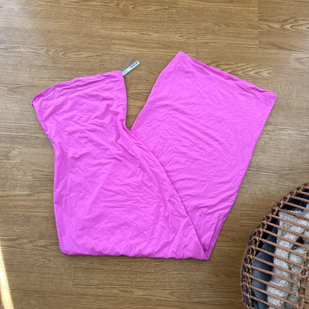 skims tube dress pink size xs new with tags - Depop