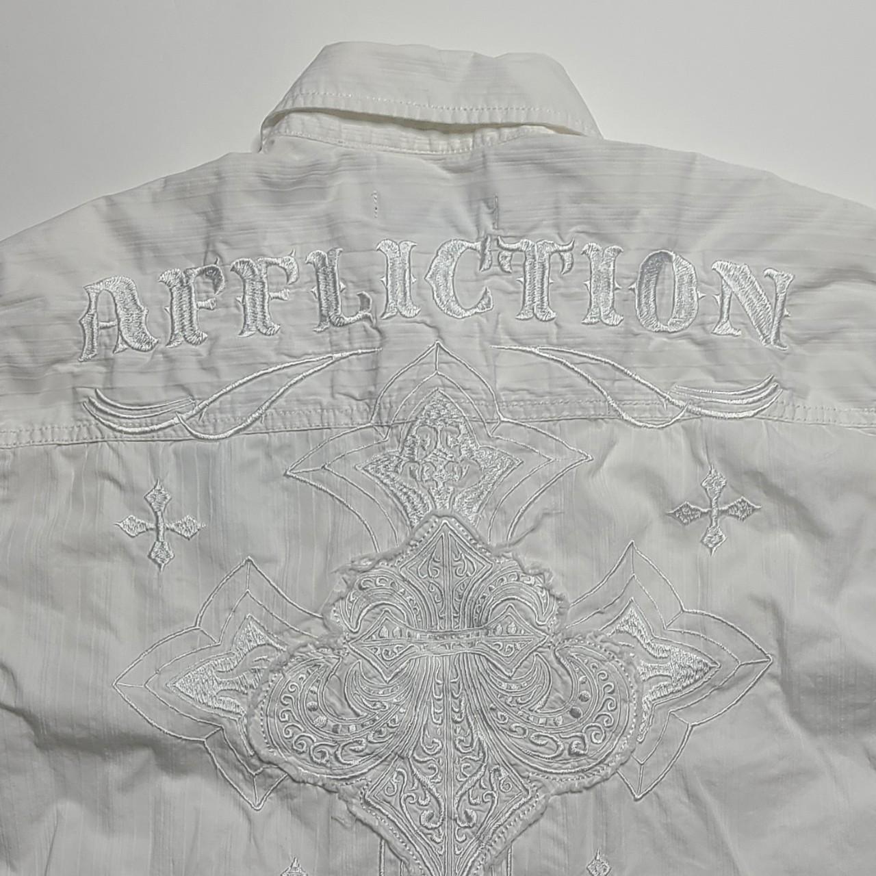 Affliction button shirt sz L - Depop