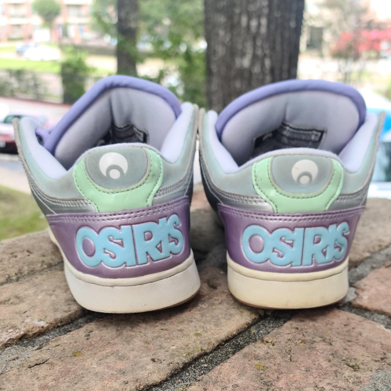 2000s Osiris skate shoes sz 9 women's minor wear... - Depop