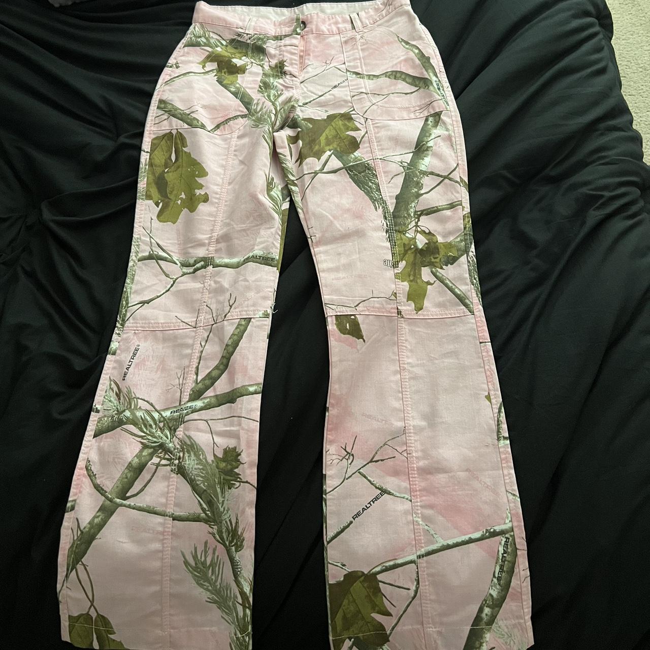 Realtree Women's Pink Trousers | Depop