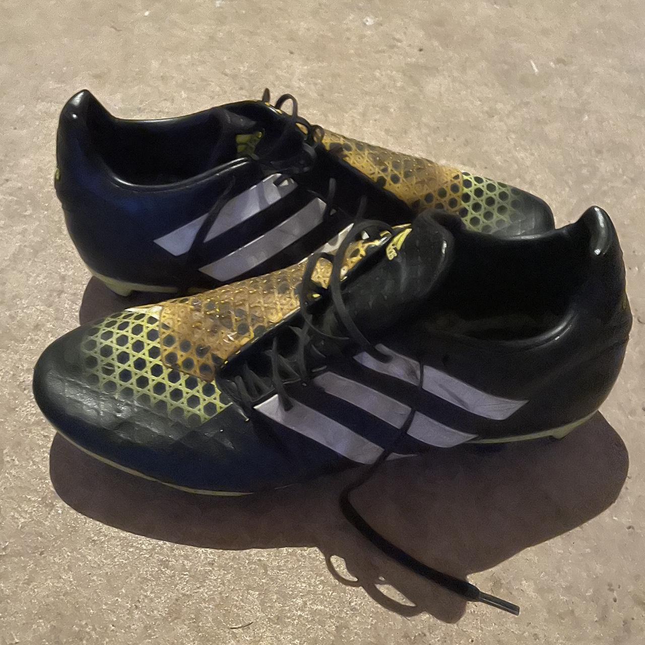 Adidas Predator Incurza FG- Core... - Depop