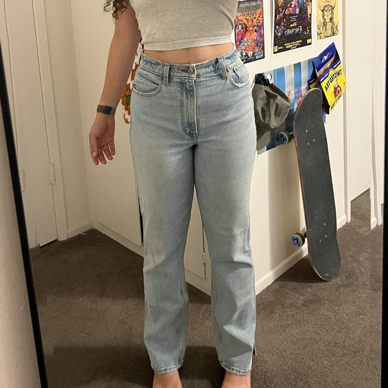Abercrombie & Fitch High Rise 90s Relaxed Jeans I... - Depop