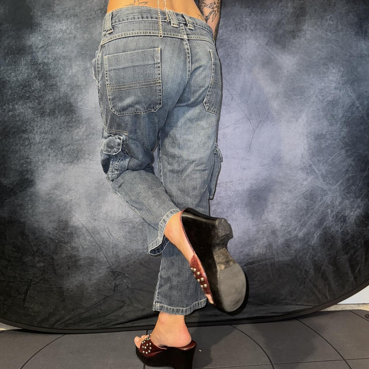 Vintage Wrangler Jean cargo capris. Soft stretchy... | Depop