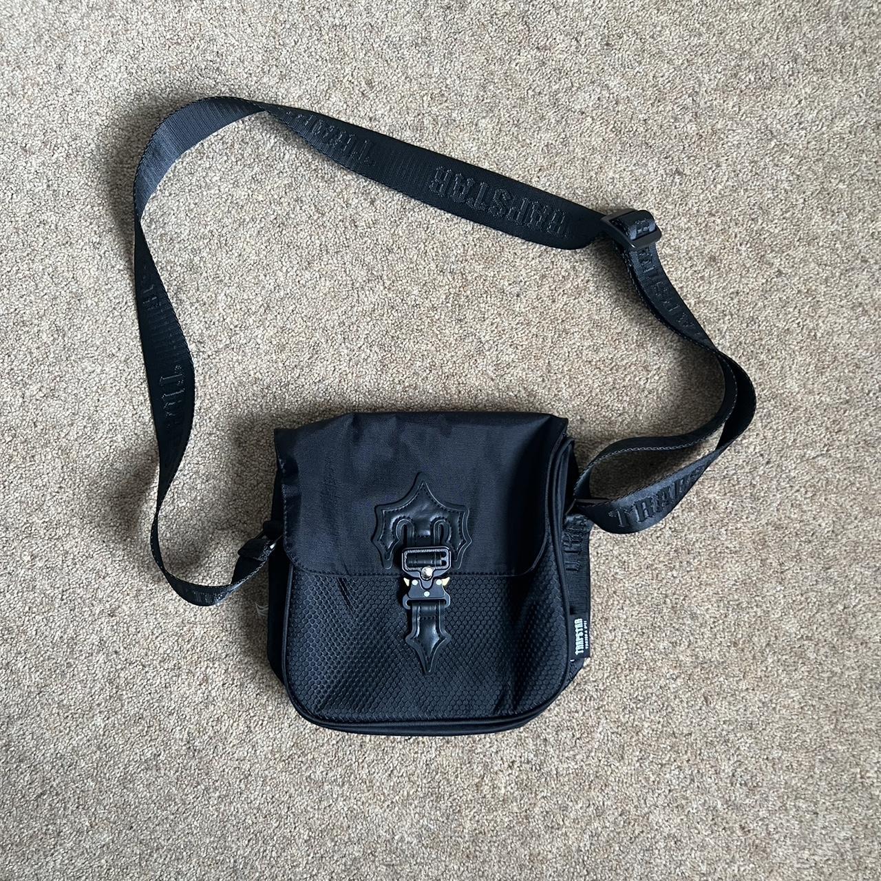 Trapstar messenger bag All black Open to... - Depop