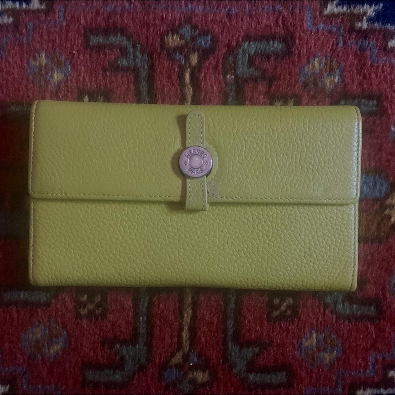 🍀💚🍀💚🍀 Hermés Dogon wallet in green! perfect color... | Depop