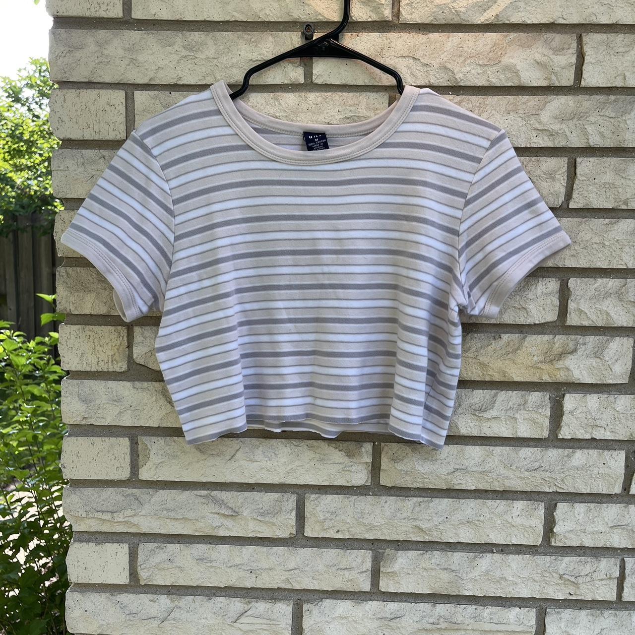 Gap simple striped cropped tee size medium - Depop