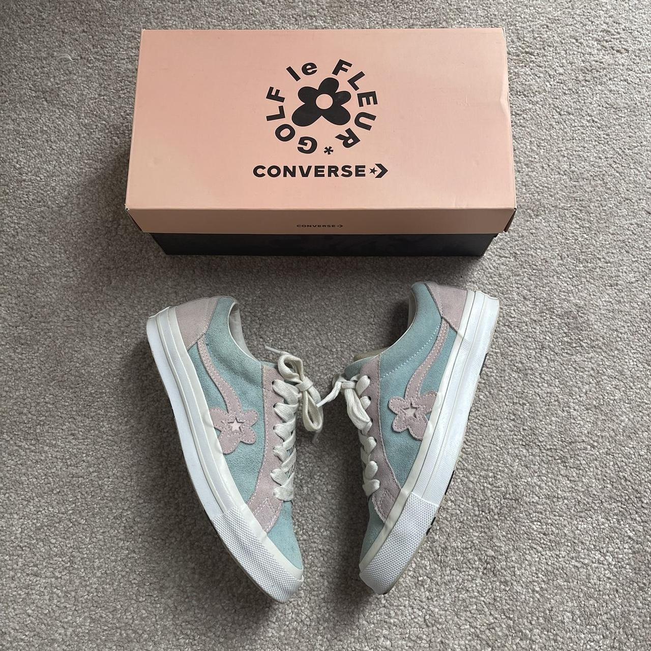 Converse Men's Blue and Pink Trainers | Depop