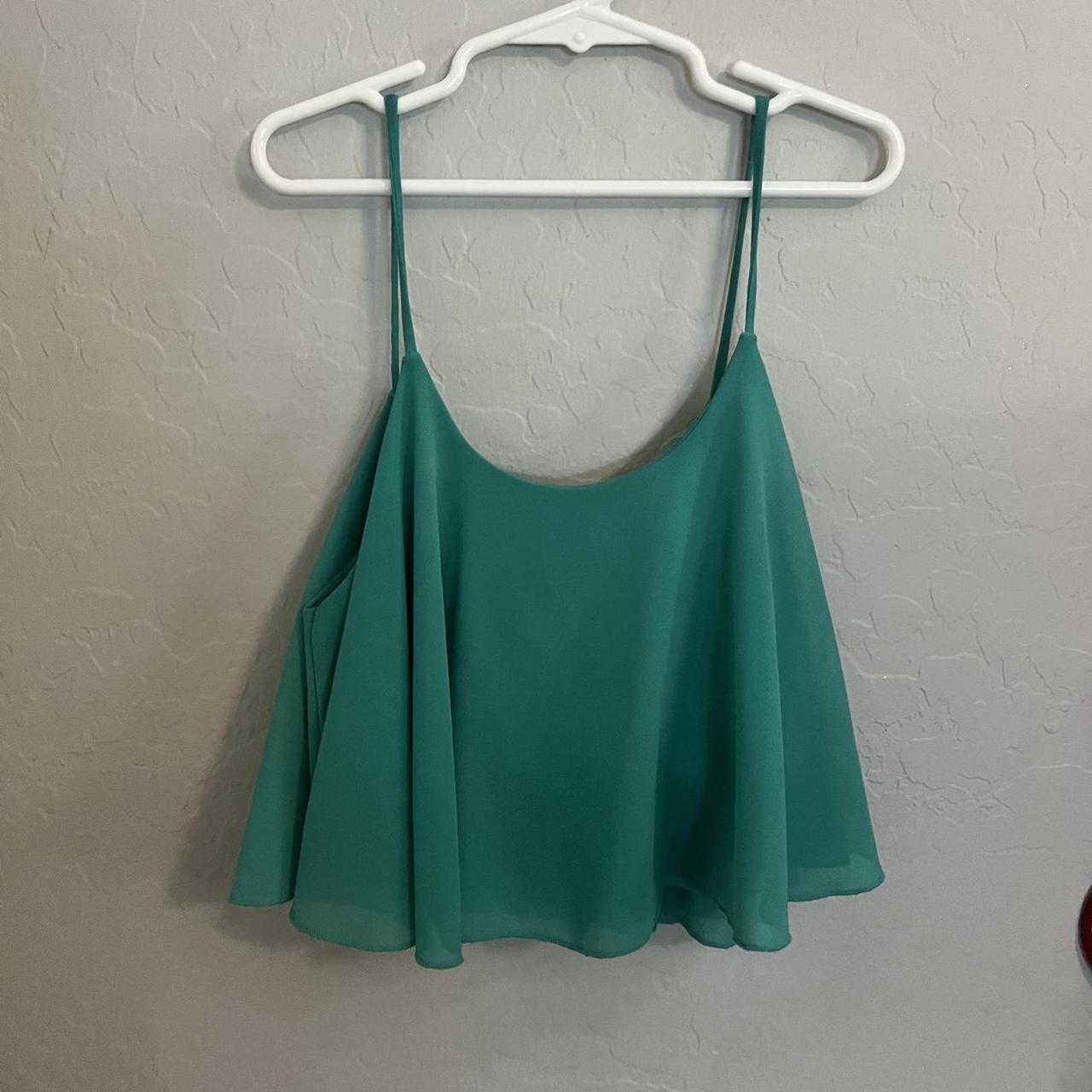 Cute flowy teal crop top