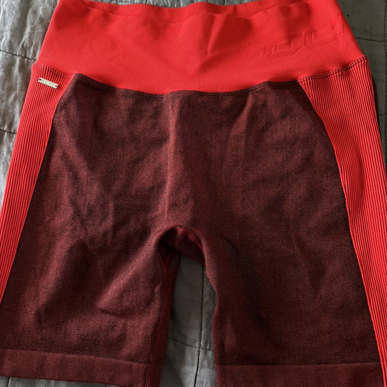 Echt scrunch bum bike shorts - Depop