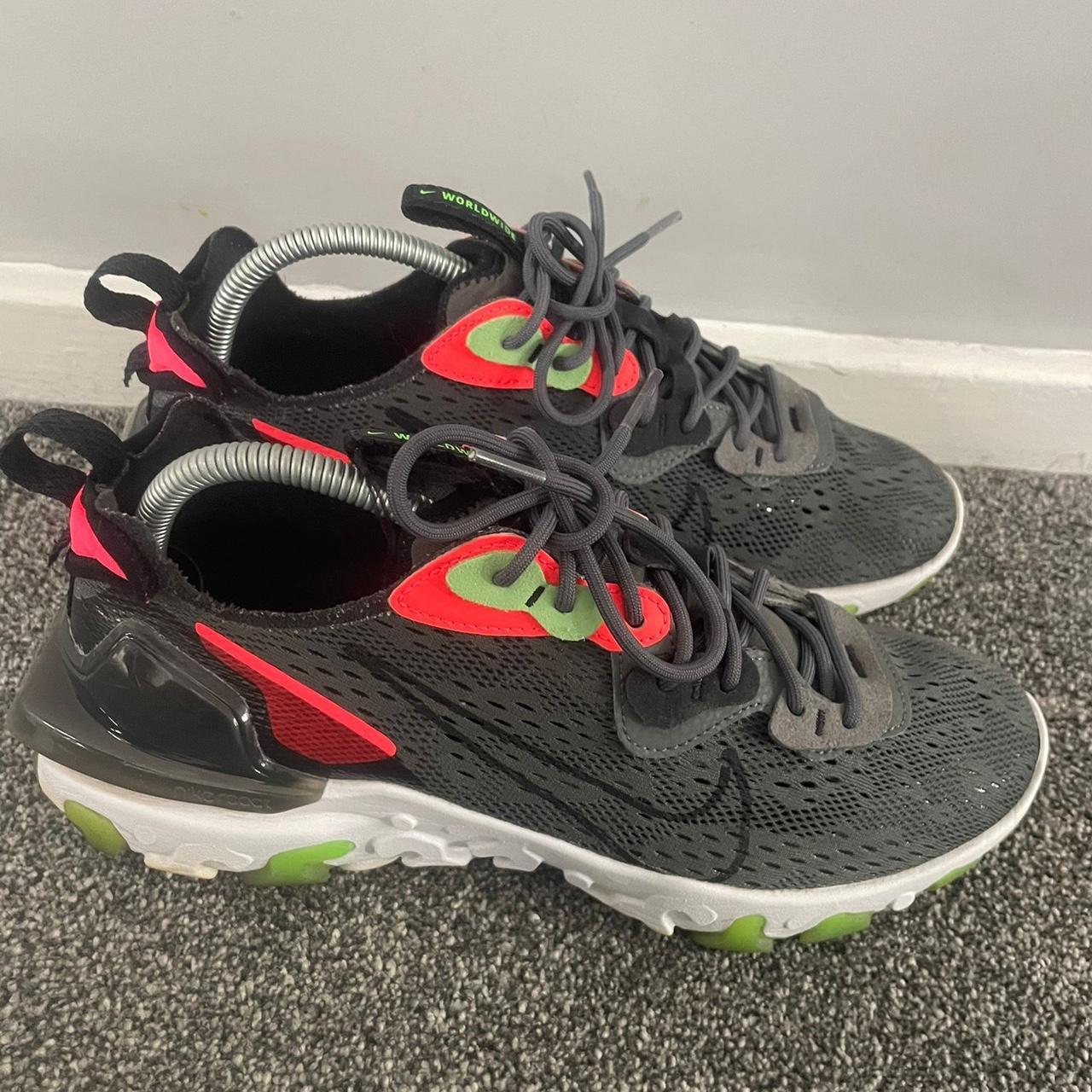 Men’s Nike Reacts Slight rip on the tag as shown on... - Depop