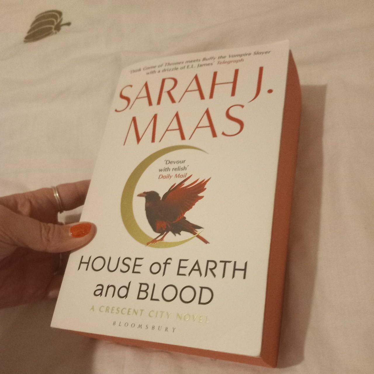 WS sprayed edges special edition paperback crescent... - Depop