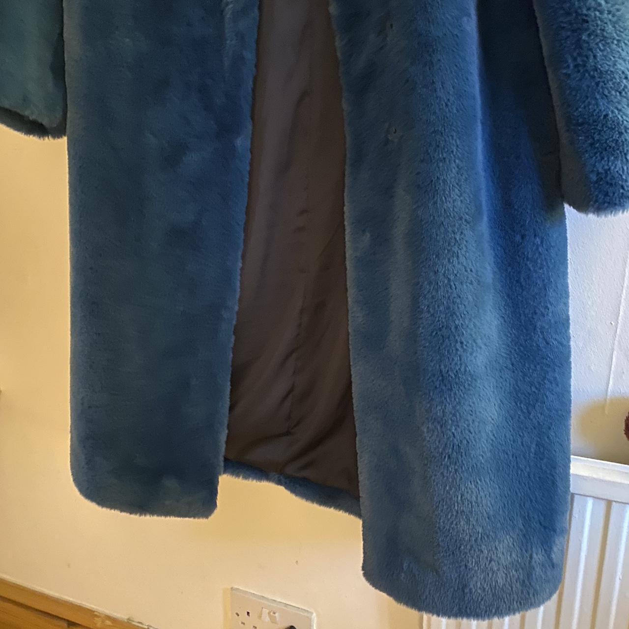 Gorgeous fluffy deep blue Boden coat Reaches just... - Depop