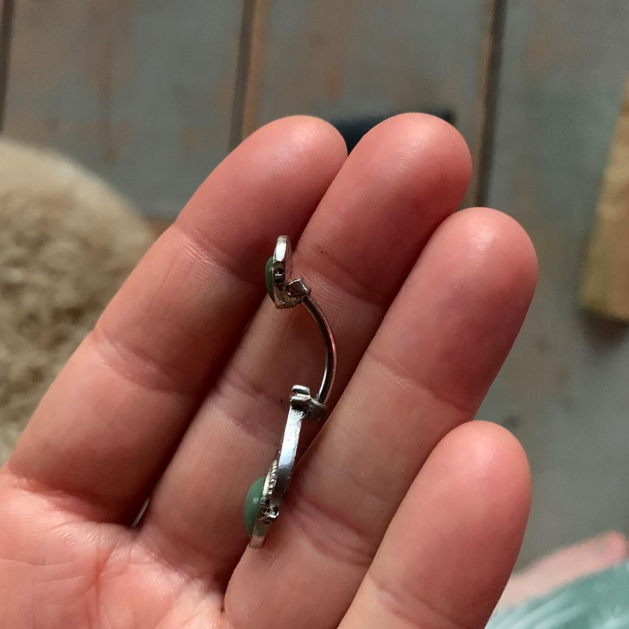 Tribu London Annabelle green stone silver belly bar... | Depop