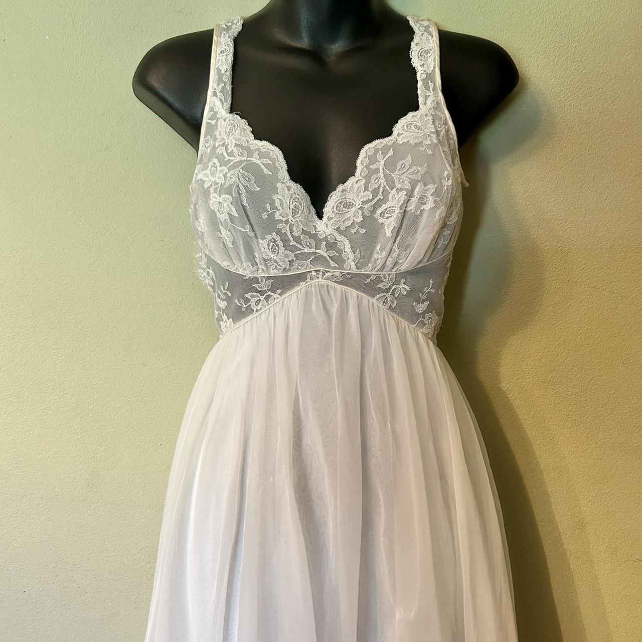 Vintage White Shadowline night gown🤍 Angelic mid... - Depop