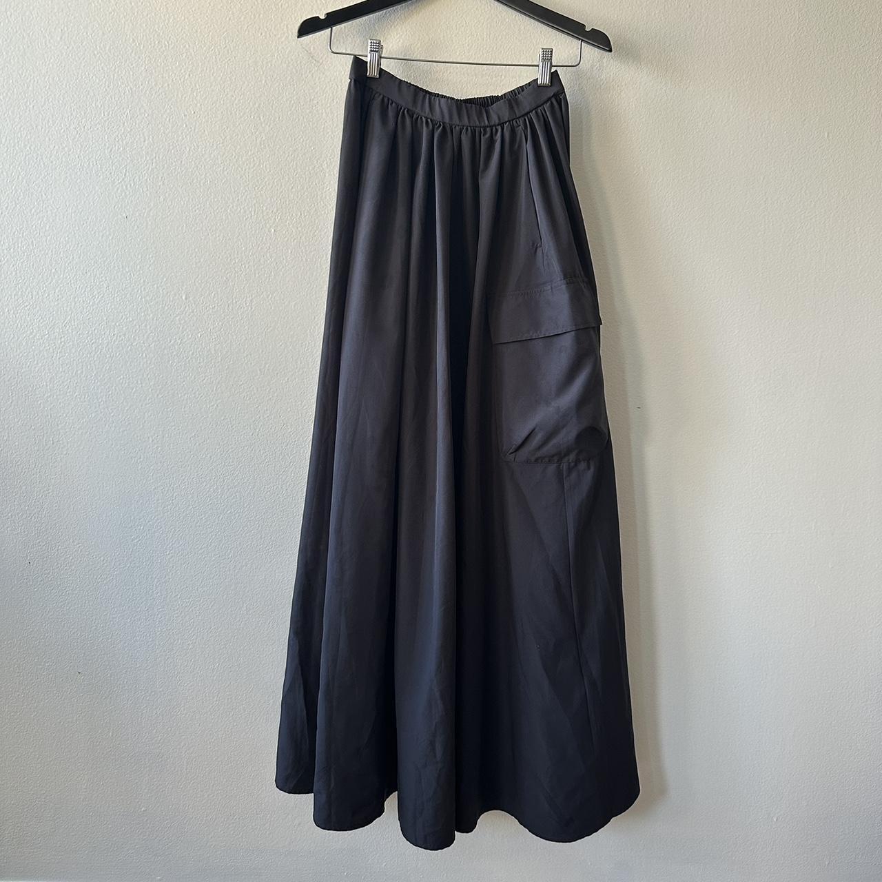 COS cargo maxi skirt. really flowy and voluminous.... - Depop