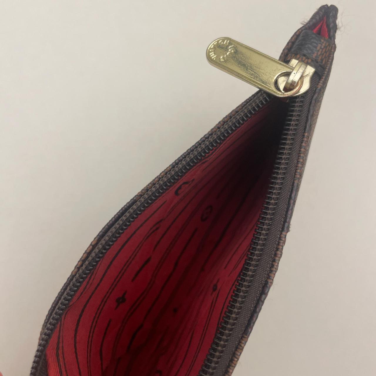 Fake Louis Vuitton dupe wallet 💳 Pretty good... - Depop