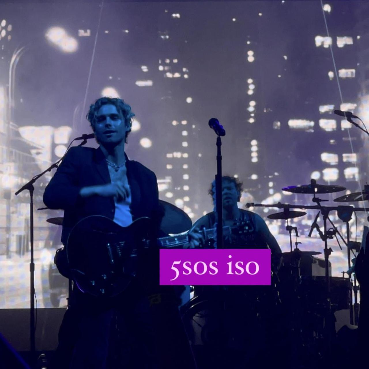 5sos iso •friends of friends merch •michael, ashton... - Depop