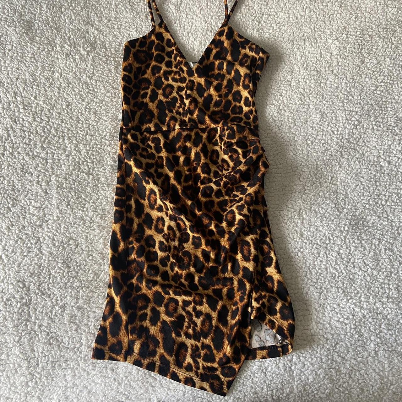 Leopard print spaghetti strap bodycon dress 🖤 - Depop