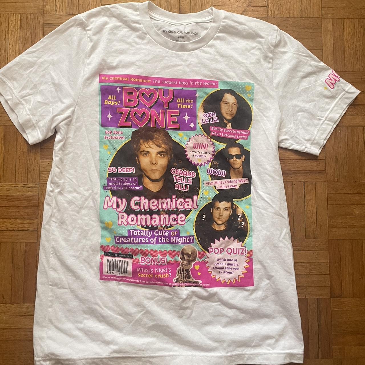 my chemical romance tour shirt !! only been worn a... - Depop