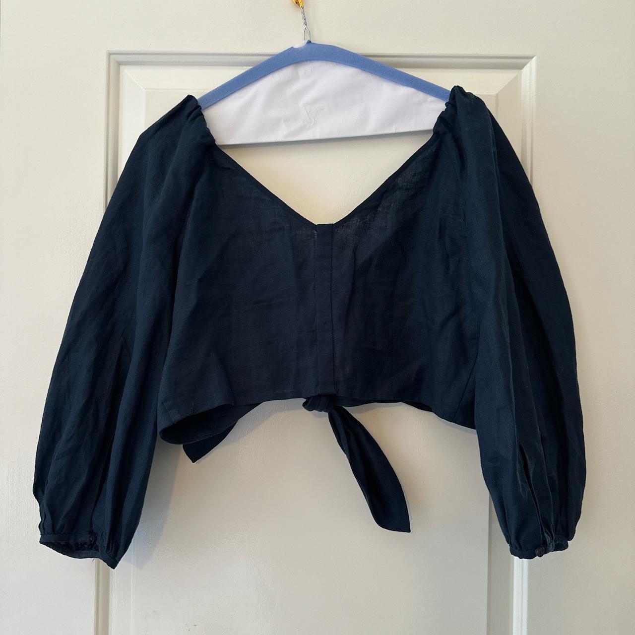 Mango Women's Navy Crop-top | Depop