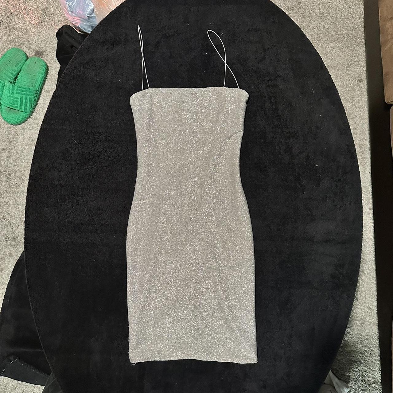 MESHKI SILVER BODYCON SHAPE SHIFTING GLITTER MINI... - Depop