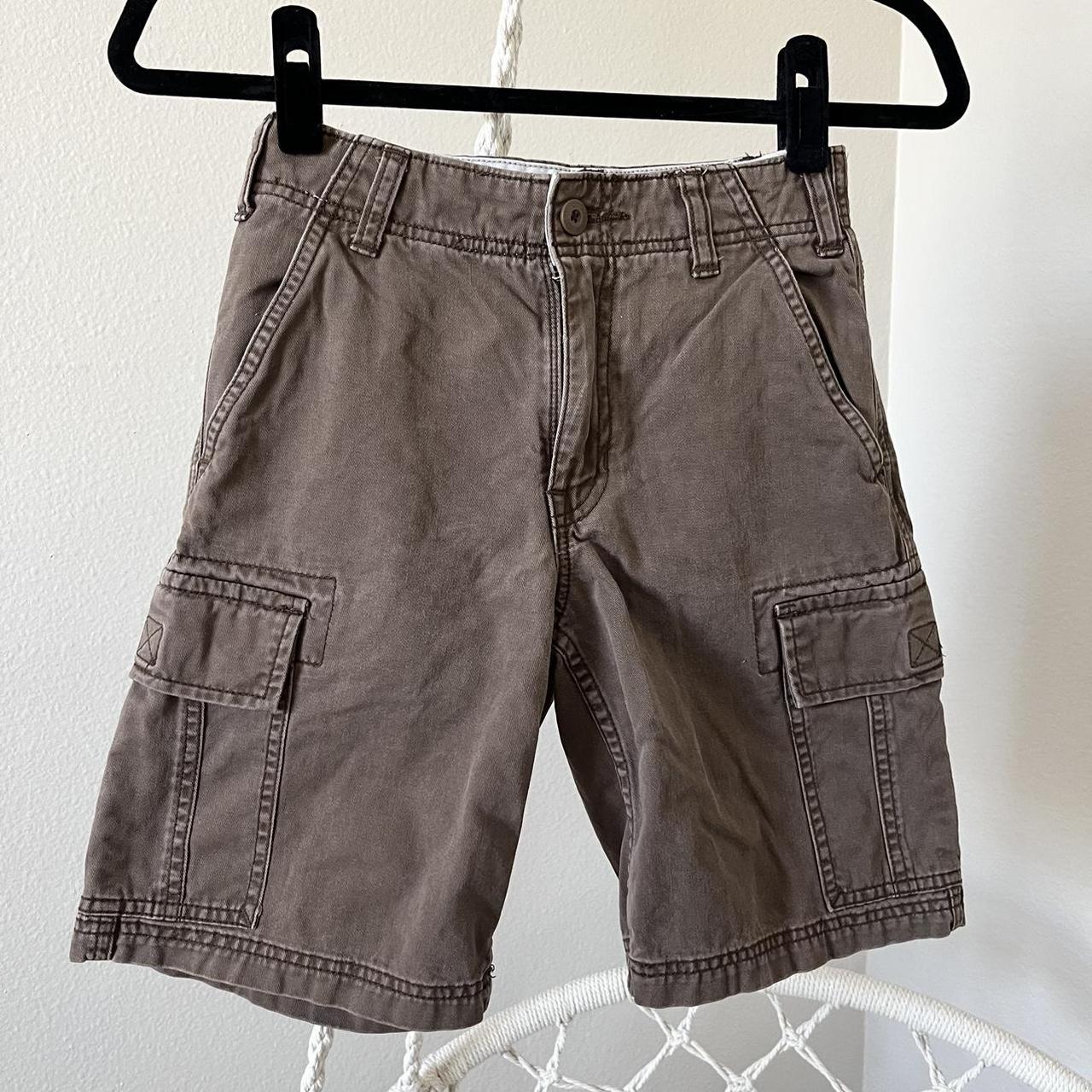 Vintage brown cargo shorts 🩳 fits size 25 women’s... - Depop