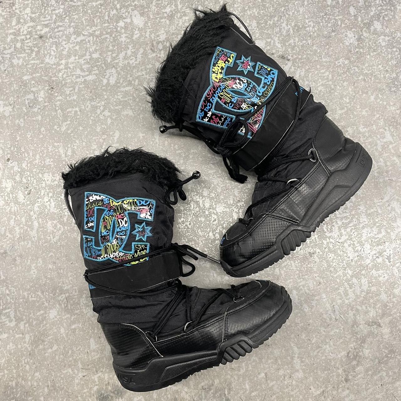 Vintage Y2K DC Chalet Faux Fur Graffiti Snow Boots... - Depop
