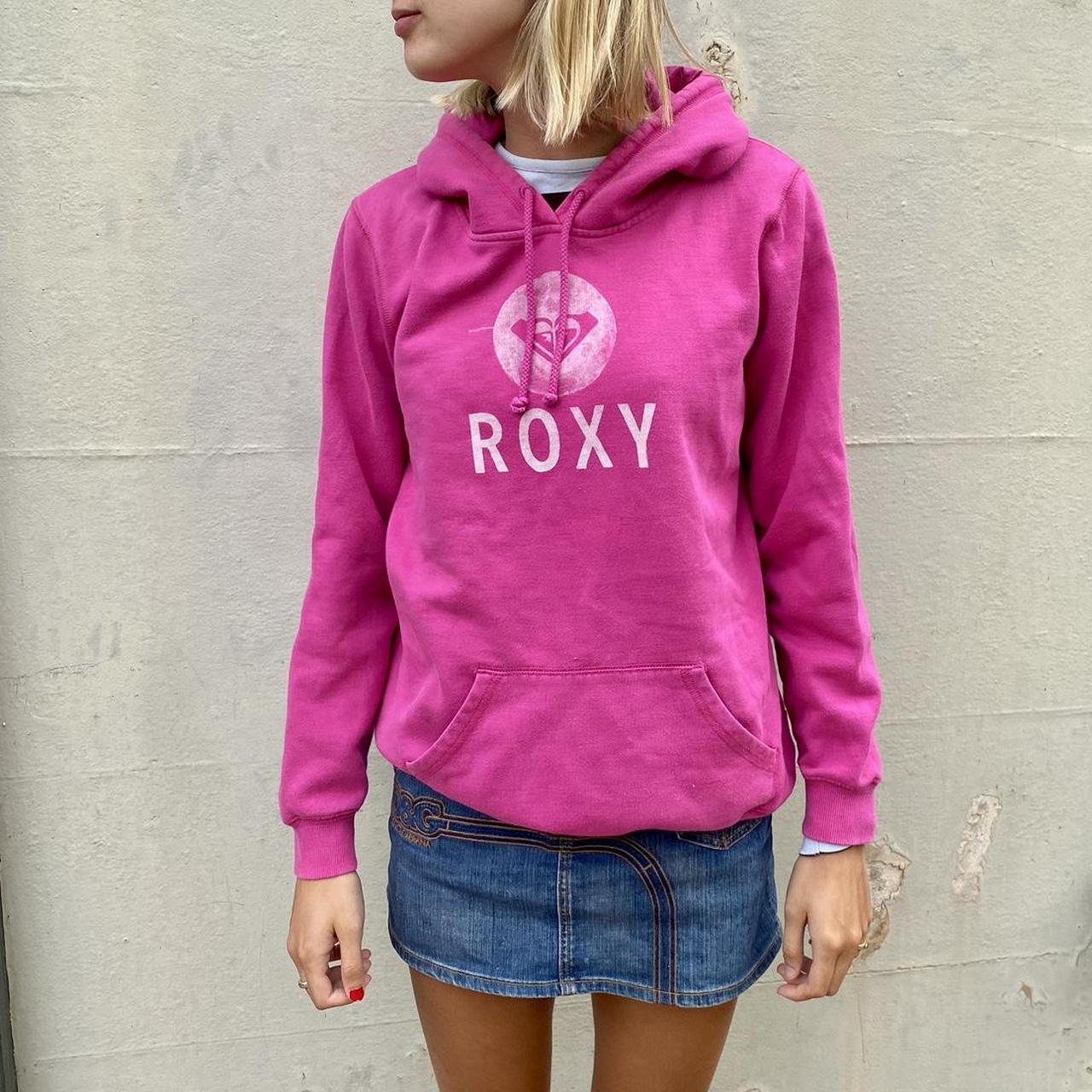 ROXY 2000s pink jumper Great condition and rarely worn - Depop