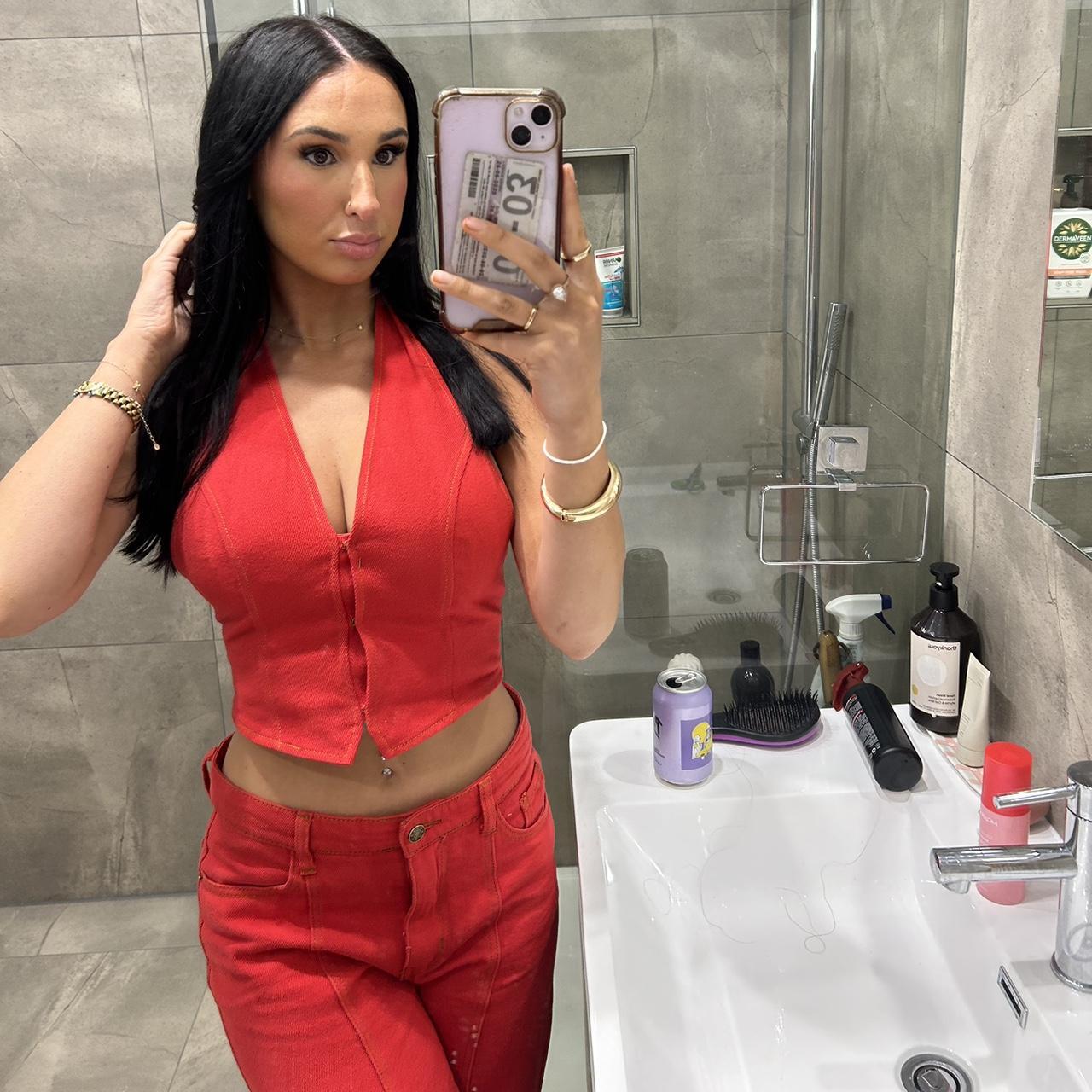 Selling lioness red set - Depop