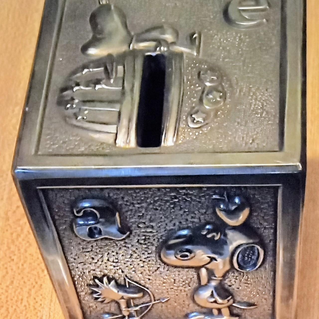 VINTAGE SNOOPY COIN BANK FROM ITALY BY LEONARD -... - Depop