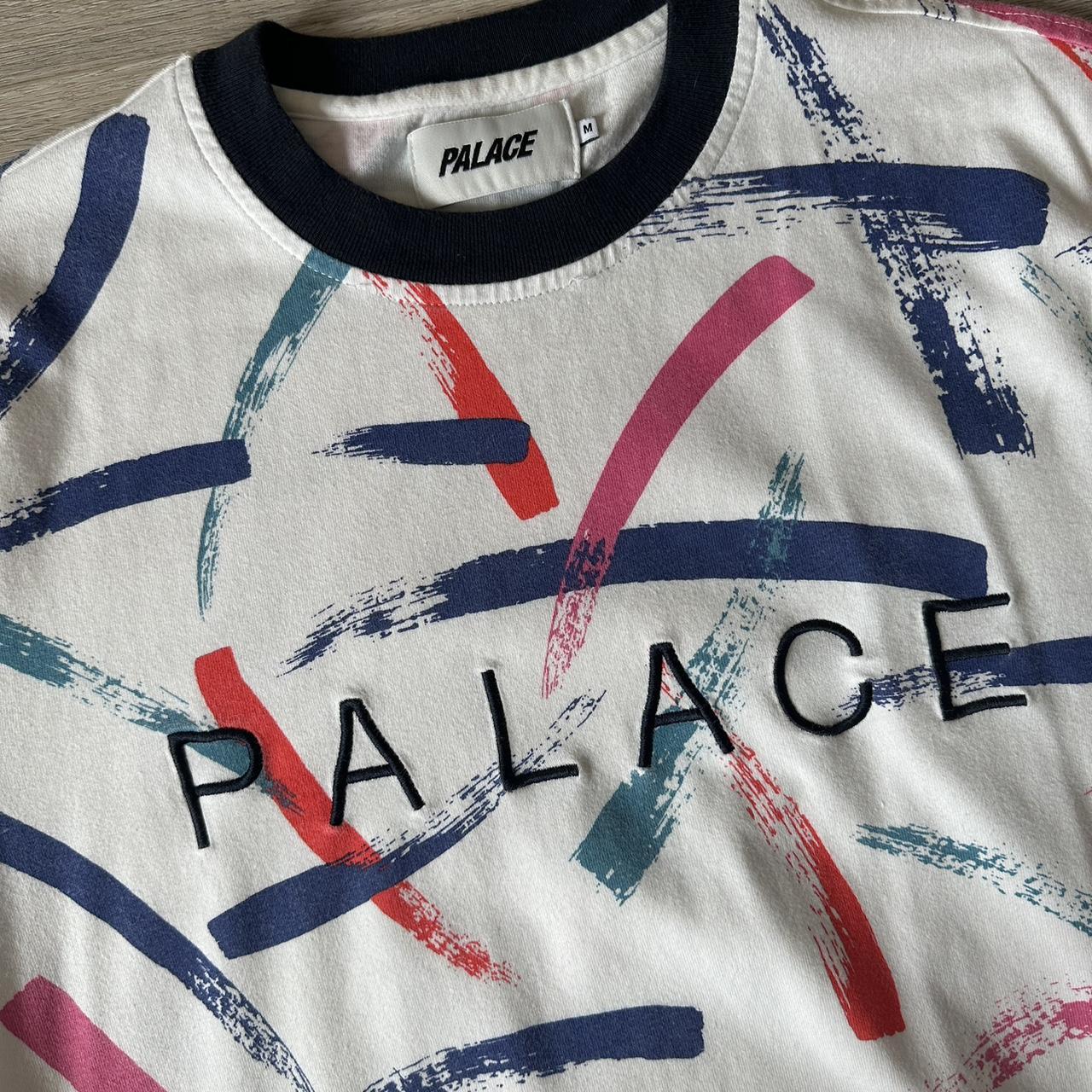 PALACE TSHIRT Palace don tee size medium, great... - Depop