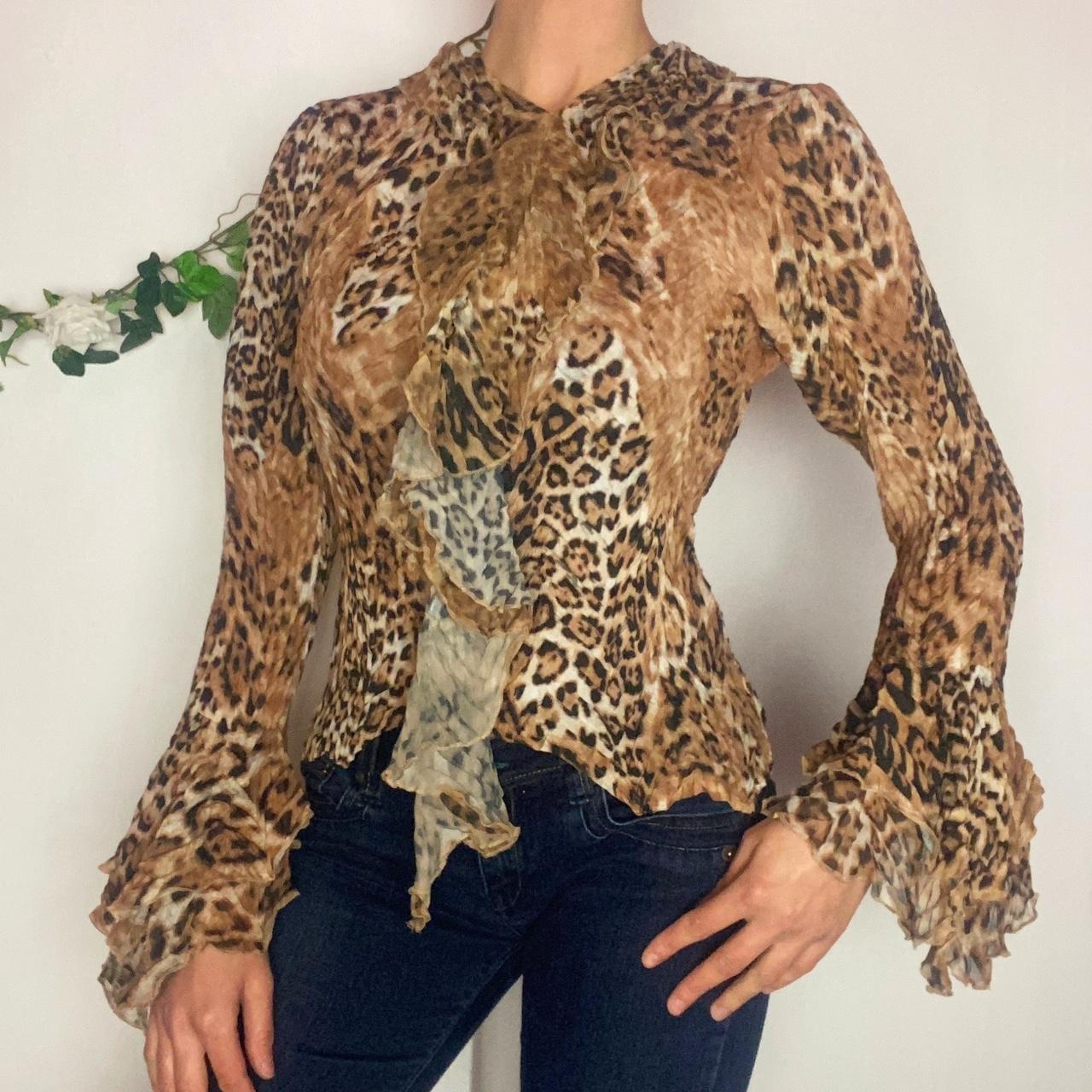 Vintage leopard print crepped top. Hanky hem design.... - Depop