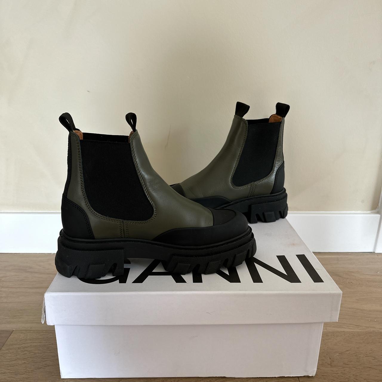 Ganni Women's Green and Black Boots | Depop