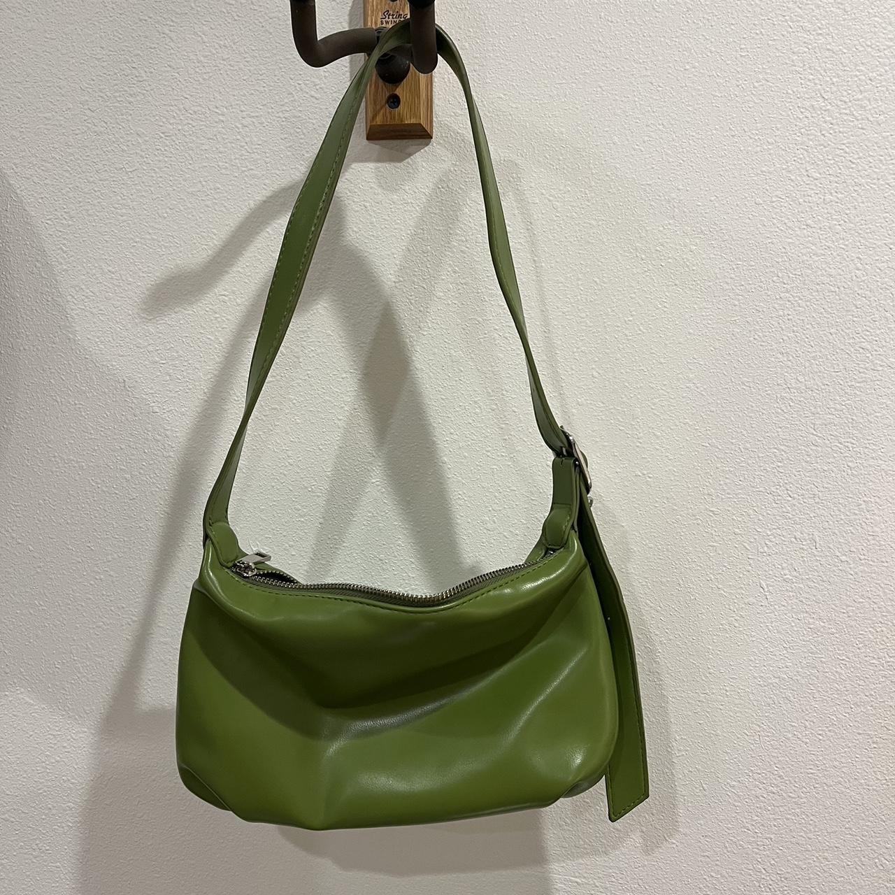 Adorable green Princess Polly purse! | Depop