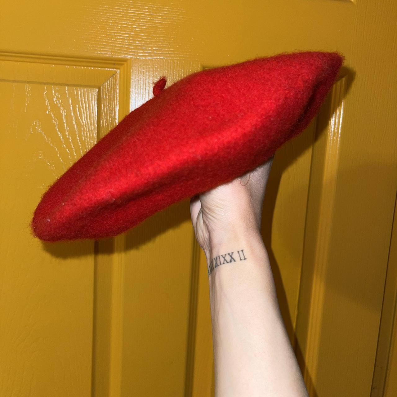 RED BERET adds color to any fit - Depop