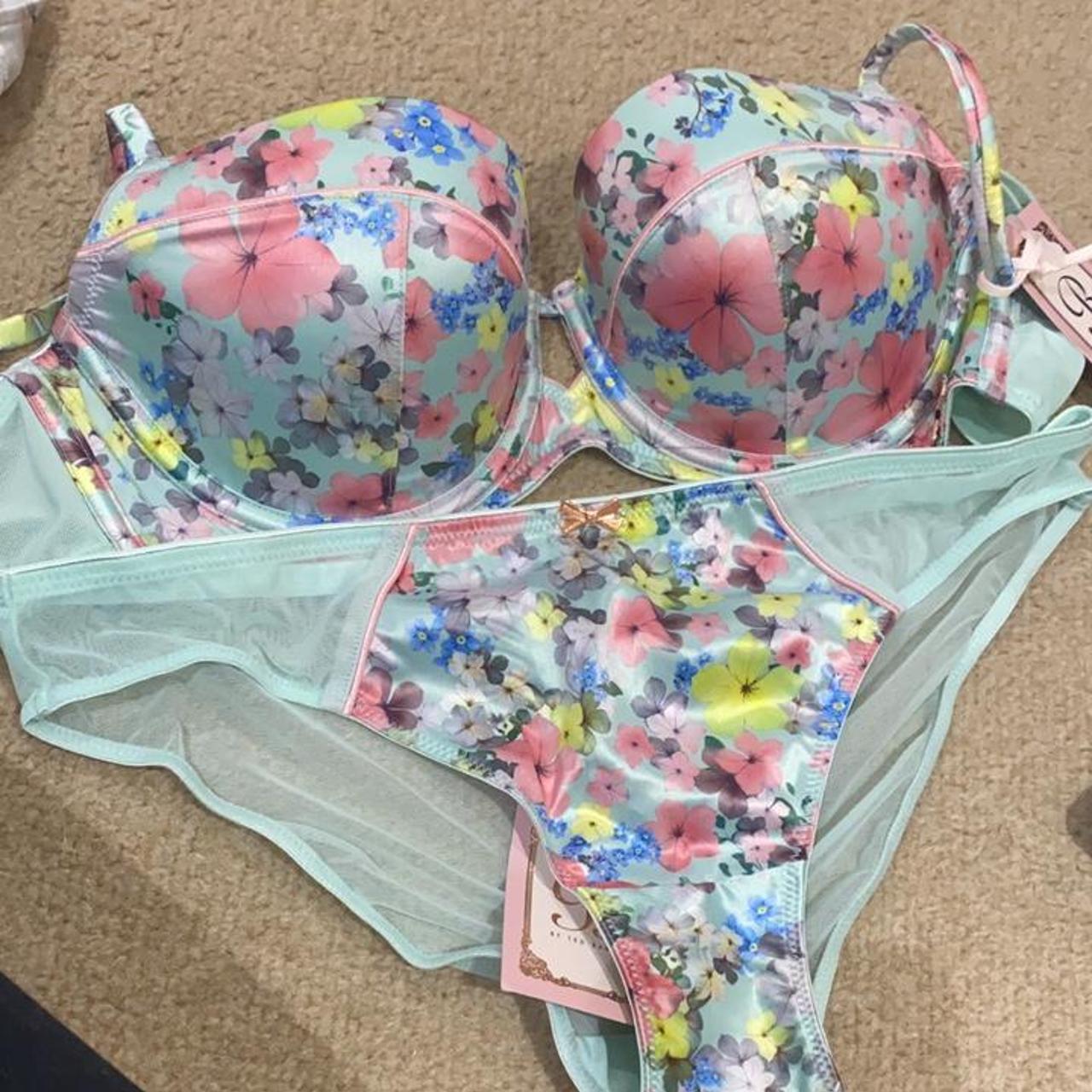 Green Ted Baker Bra Set Brand New KNICKERS SIZE... - Depop