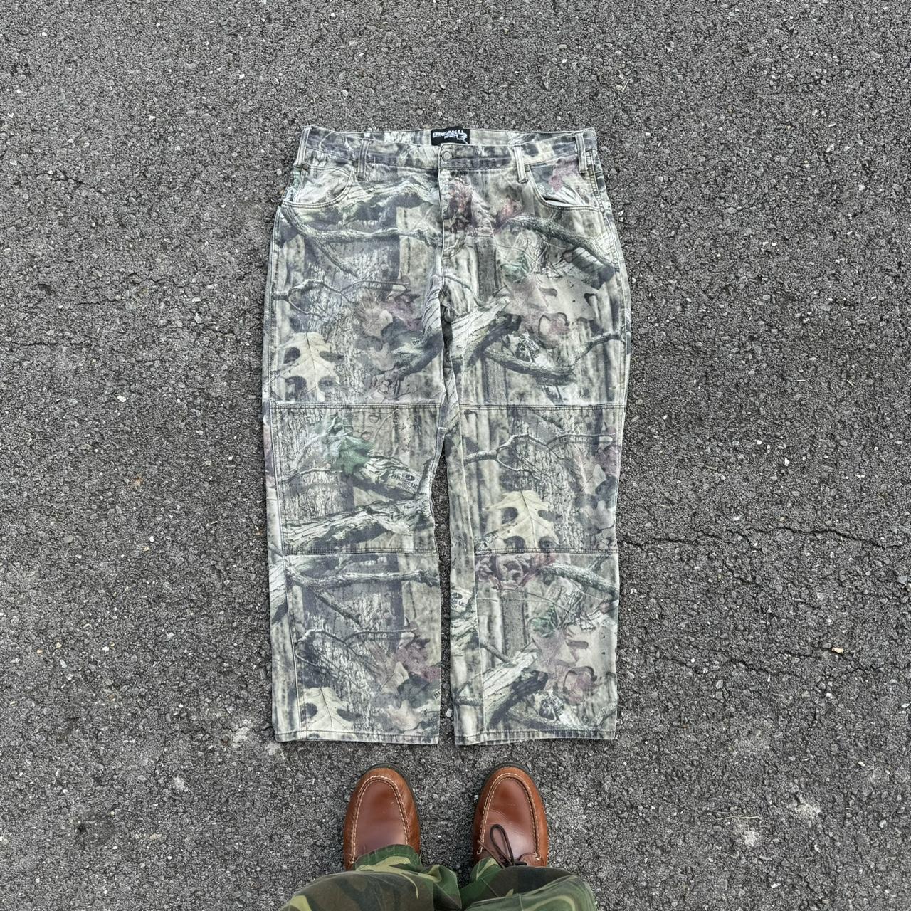 vintage real tree camo pants size: 38x30 can fit a... - Depop
