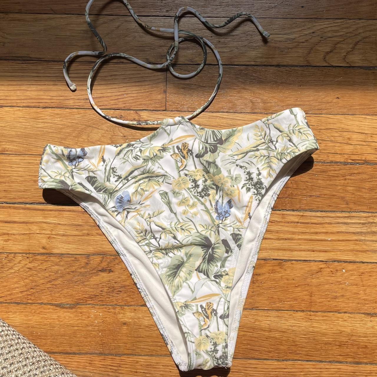 abercrombie and fitch size small bikini... - Depop