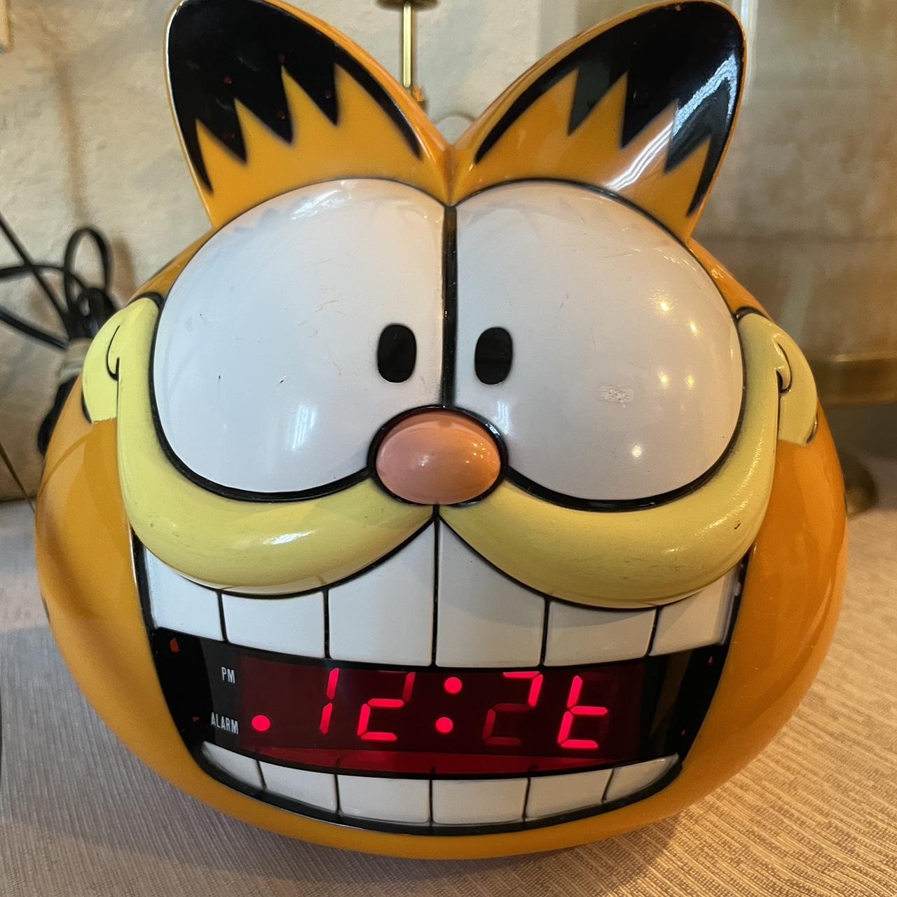 Vintage 1991 Garfield clock Working Vintage Sunbeam... - Depop