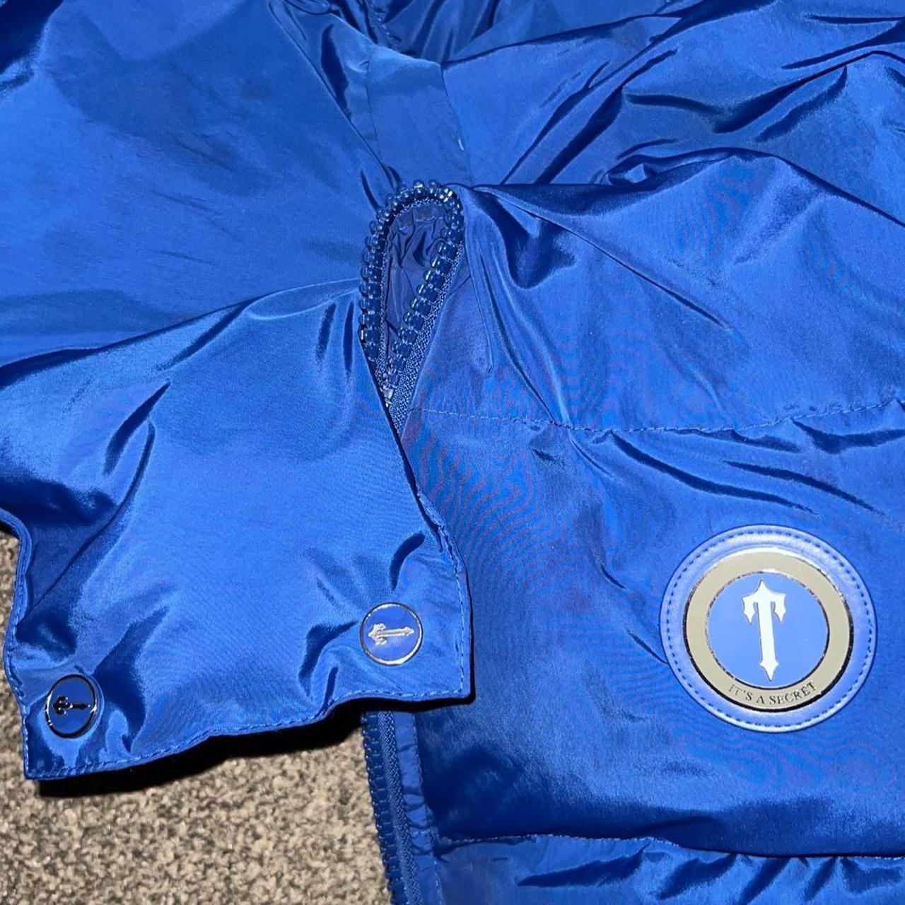 TRAPSTAR BLUE PUFFER JACKET SIZE MEDIUM (M) No rips... - Depop