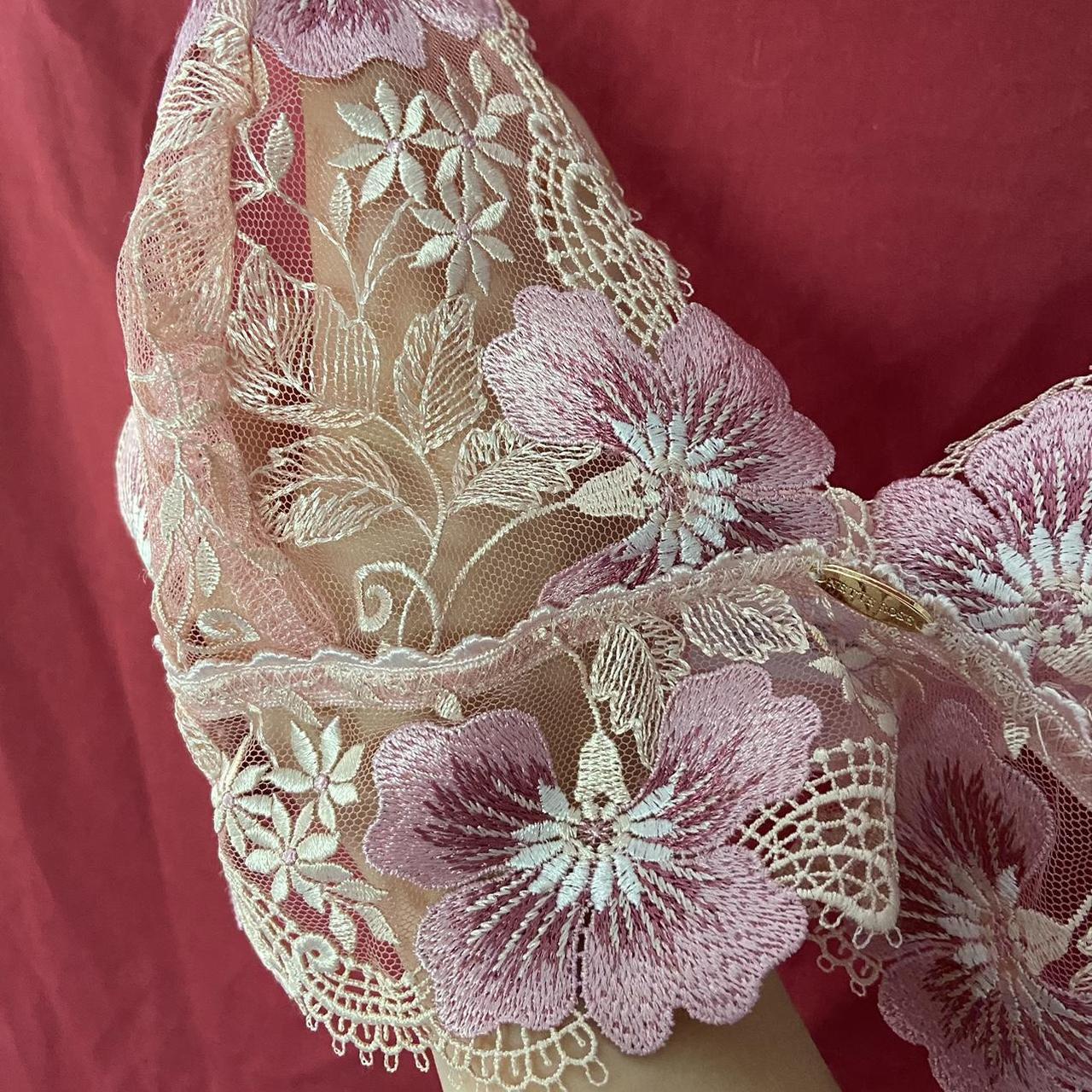 For Love & Lemons Women's Pink and Cream Bra | Depop