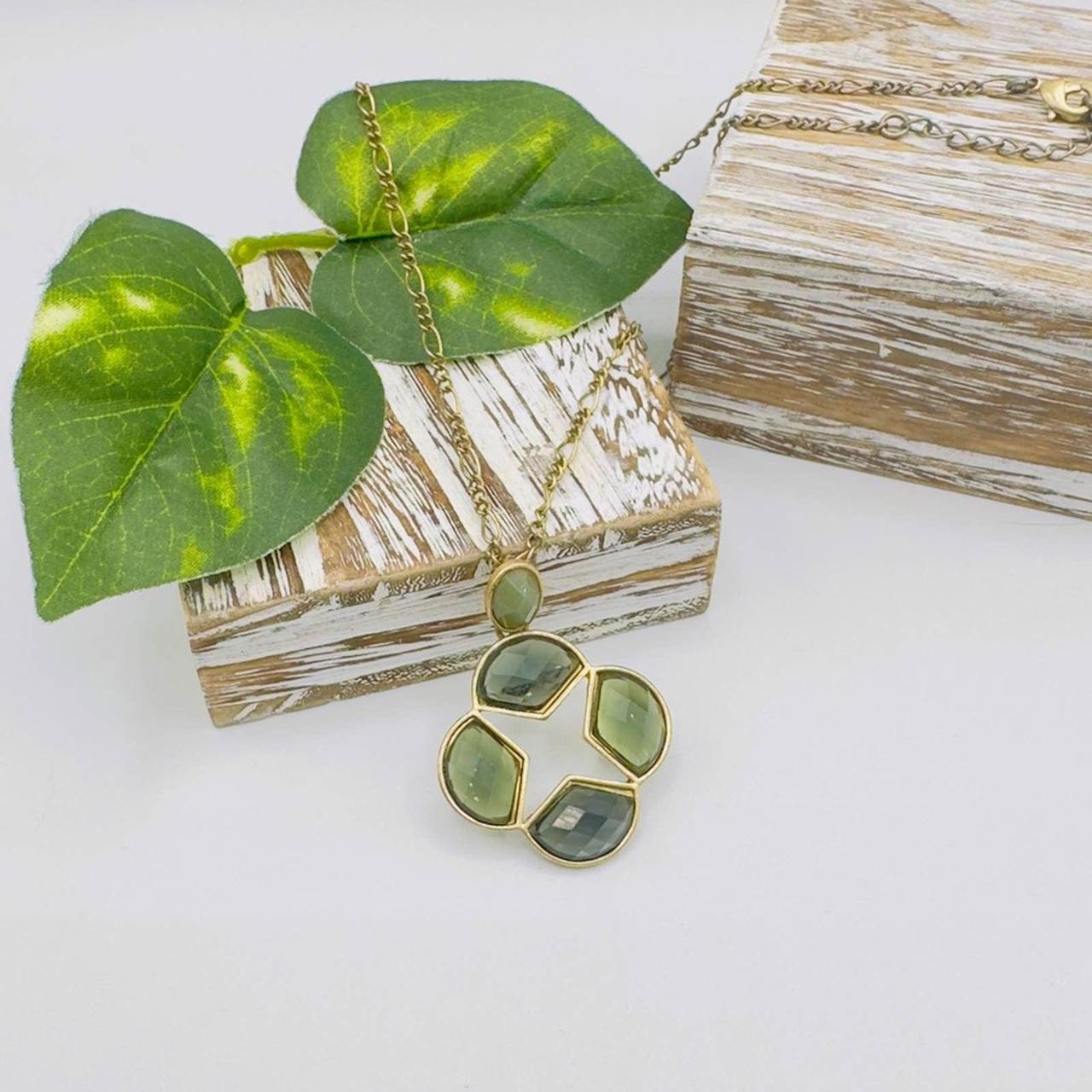 Vintage XC Xiomara Castro Olive Green Faceted... | Depop