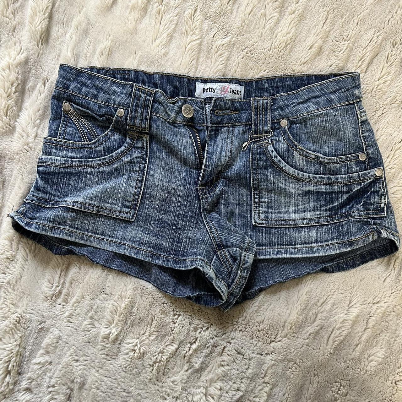Petty Jeans Y2K denim booty shorts size 27” (7/8... - Depop