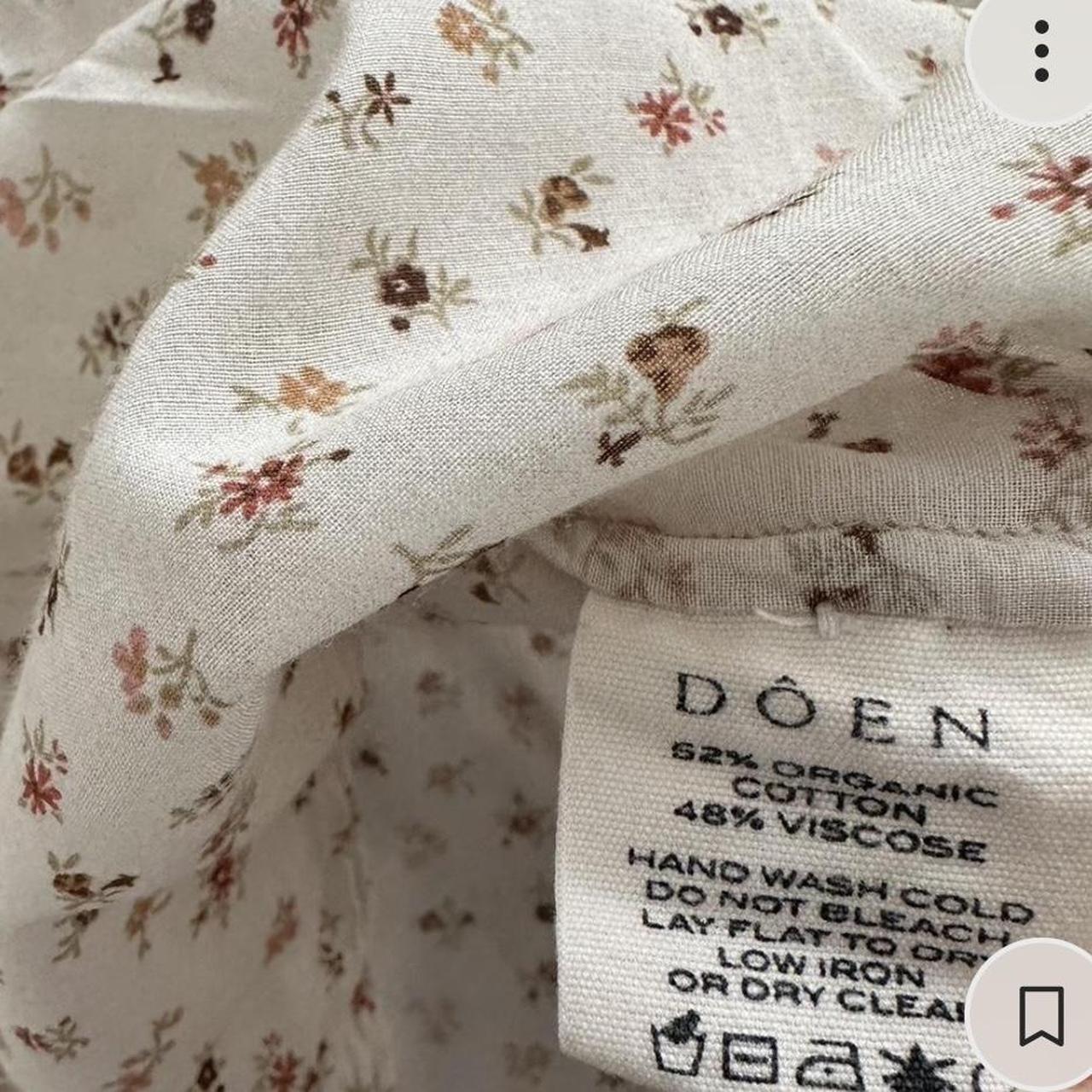 Doen Hardy blouse in cream parc floral Size XS Free... - Depop