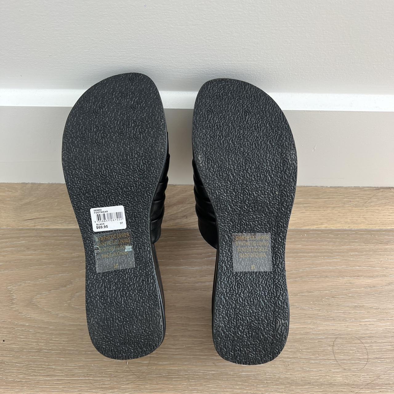 Sports girl platform slides Never been worn Size 7... - Depop