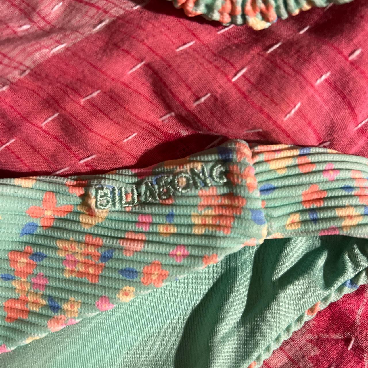 Super cute Billa bong suit! I just never wear it! - Depop