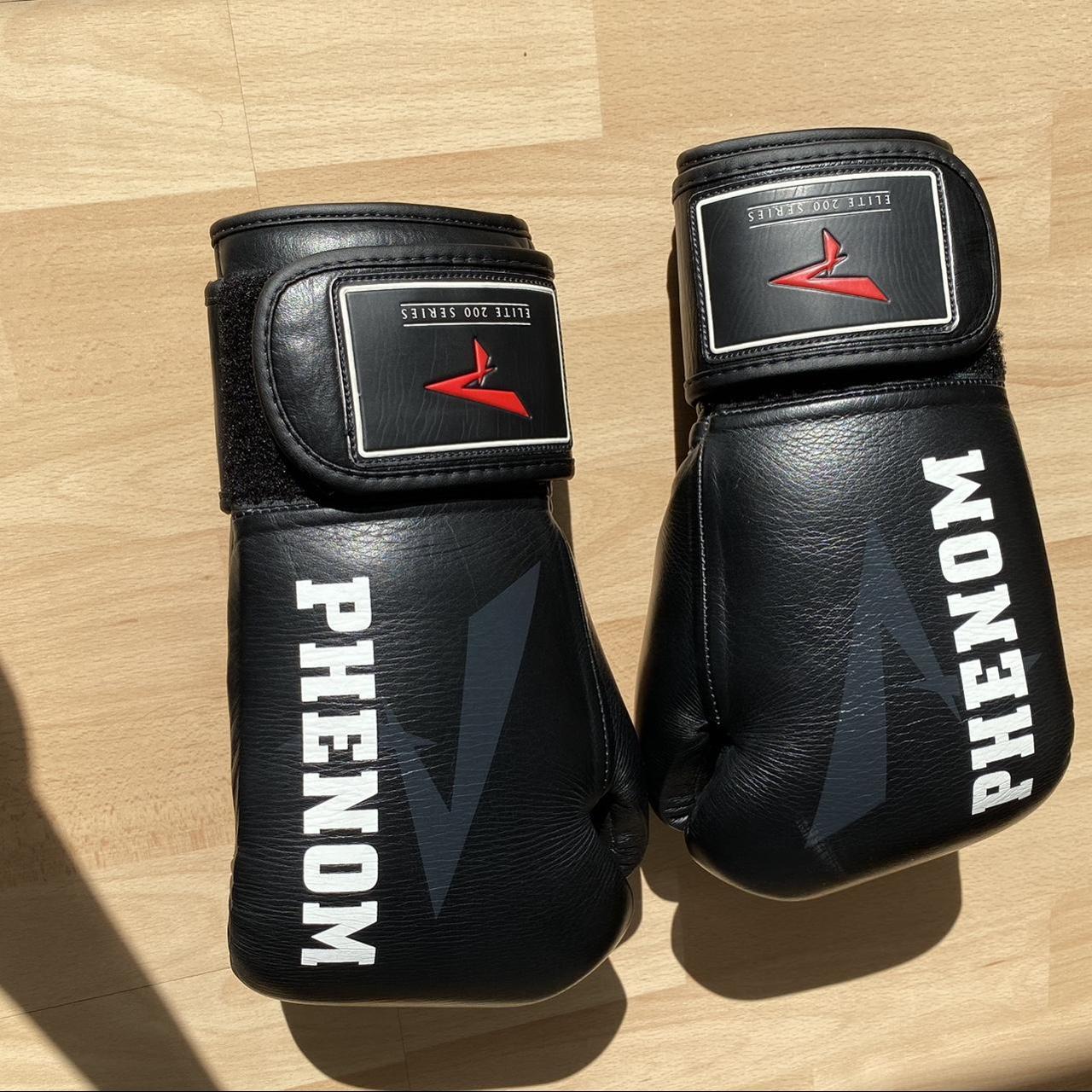 Phenom boxing XDT-200S 8oz boxing gloves, Velcro... - Depop