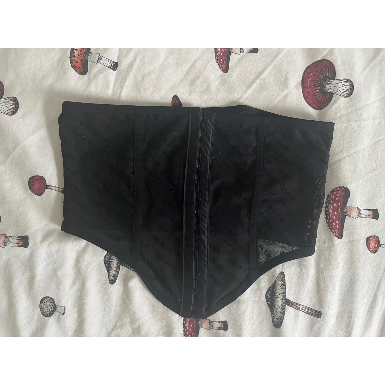 PrettyLittleThing Women's Black Bra | Depop